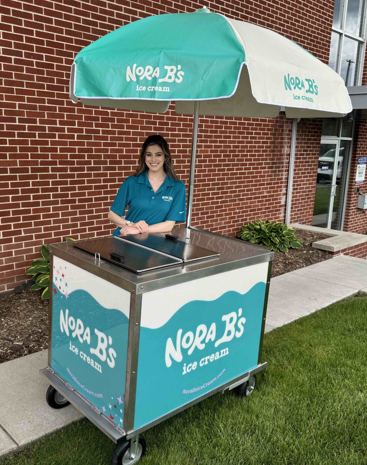 Ice Cream Cart Rental in Tampa | Nora B's Ice Cream
