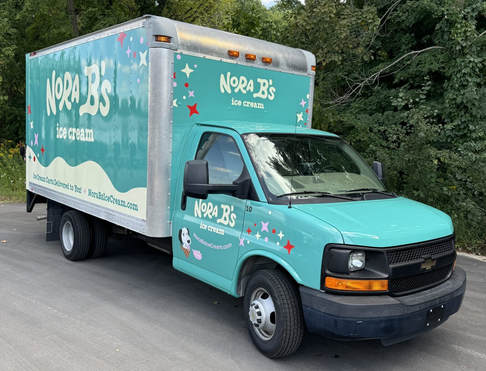 Nora B's Ice Cream Truck | The Truck That Delivers the Carts